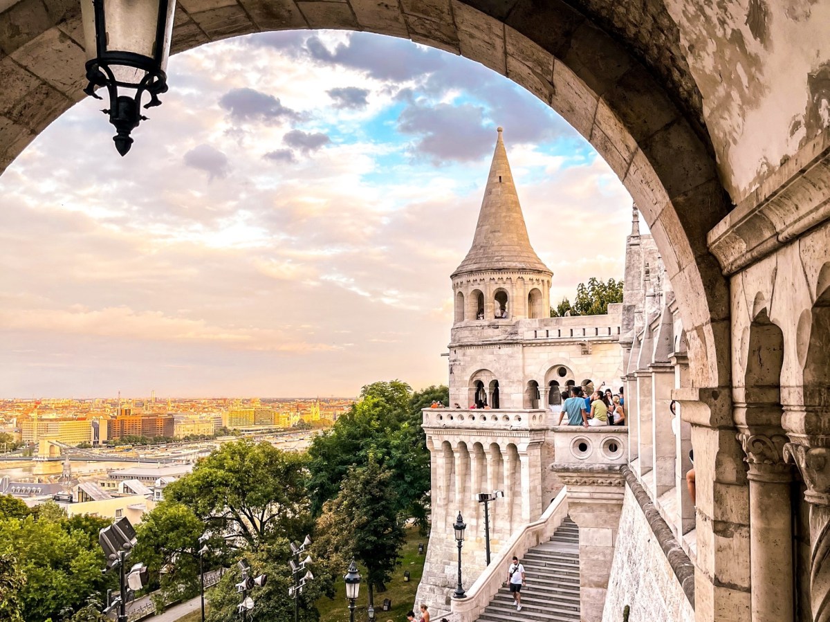 Beyond Baths and Bars: Top Ten Things to do in Budapest – The Gossamer ...